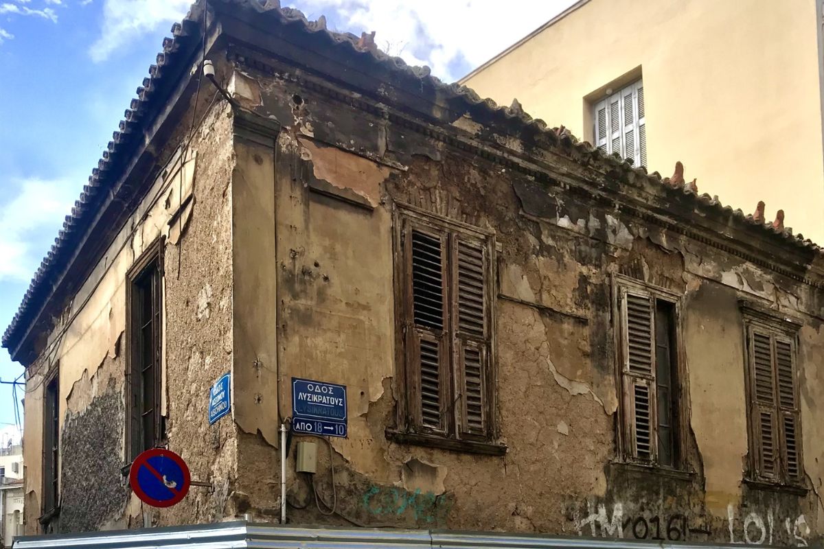 Η Ανάγκη Συντήρησης των Παλαιών Κτιρίων της Αθήνας - Bizz Bucket